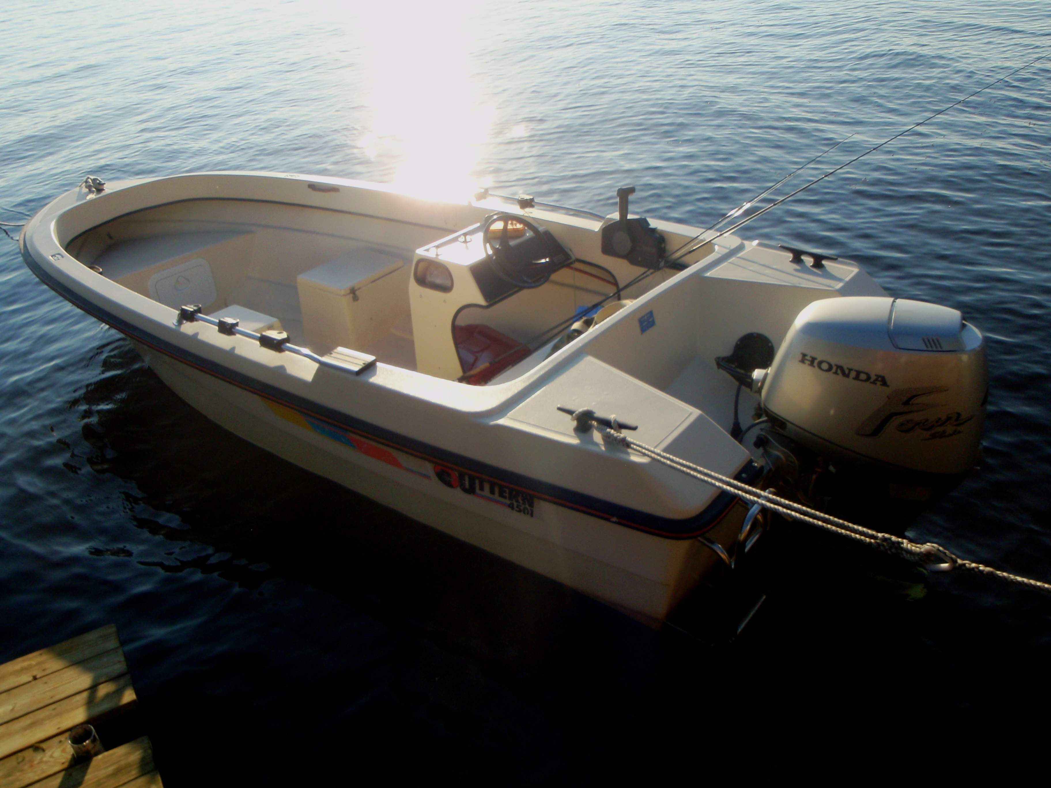 Uttern 4500 - Fiskesnack.com - För oss bakom flötet...